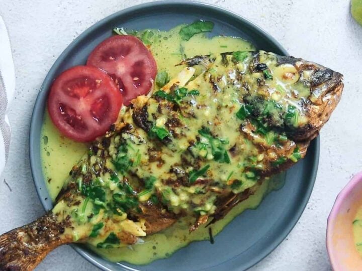 Samaki wa Kupaka- Grilled fish in Coconut Sauce - We Eat At Last